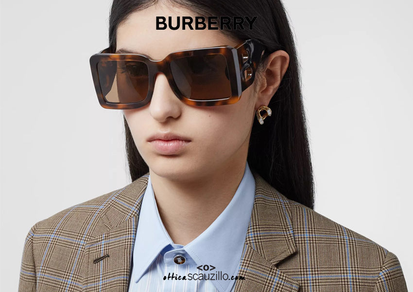 New acetate sunglasses with square frame and letter B BURBERRY OBE4312 col. tortoiseshell amber ...
