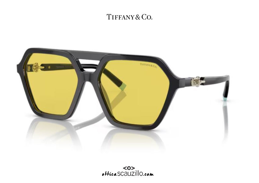 Giulia De Lellis Tiffany sunglasses TF 4198 col. black yellow lenses ...